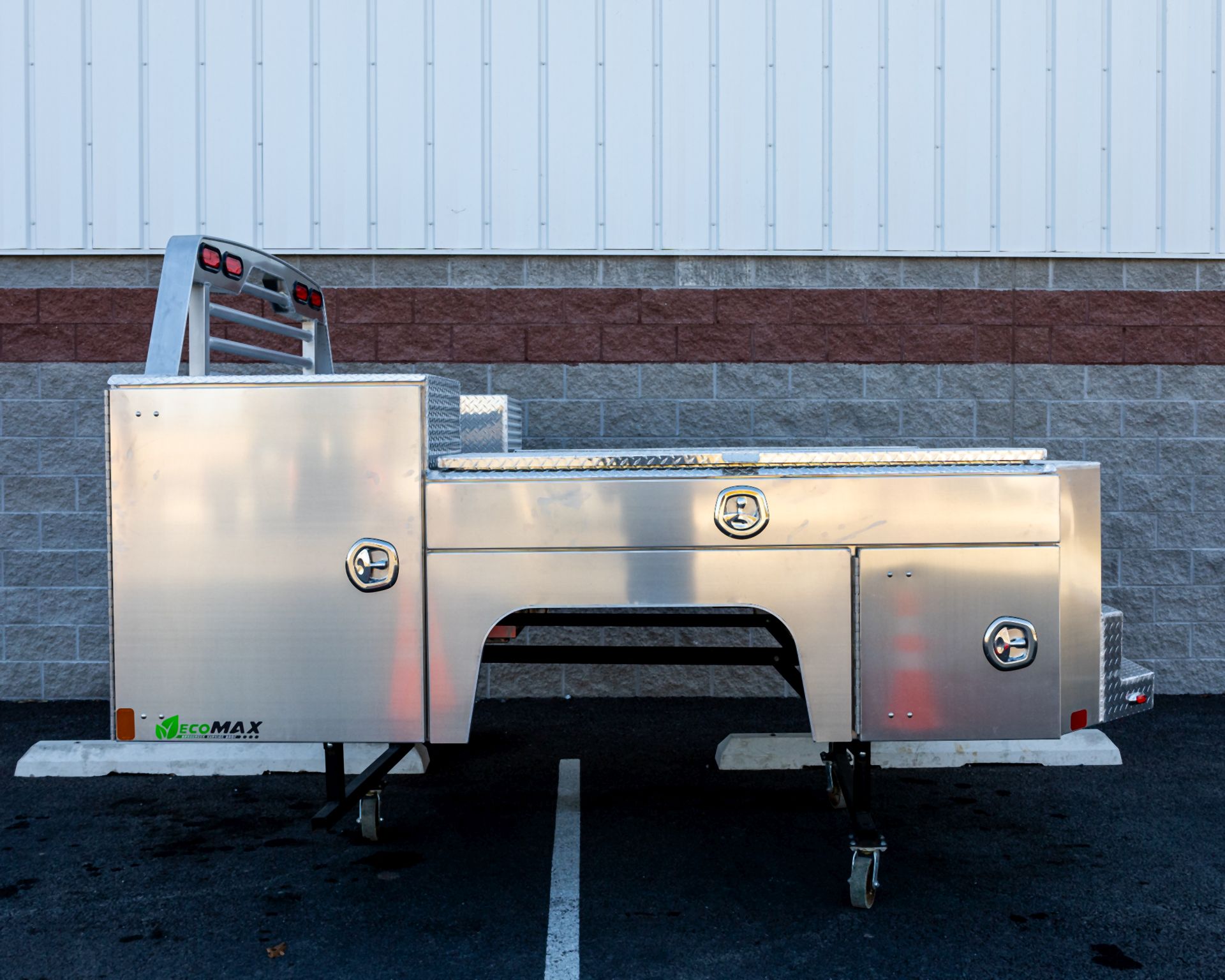 Martin SBV Skirted Flatbed – Fits All Single Wheel, Short Bed Trucks ...