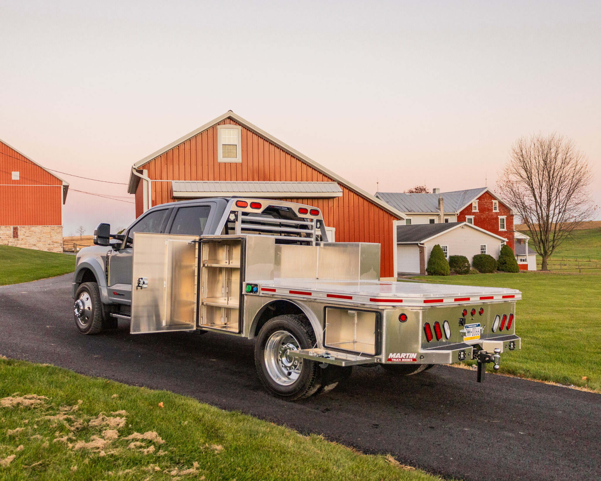 Pickup & Truck Beds For Sale - Service Bodies, Flat beds, Dump beds ...
